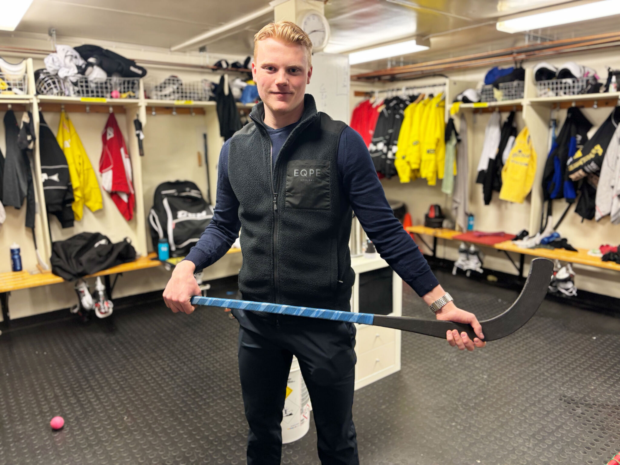 Melwin, 19, inför KIS Bandys måstematch | Magazin24